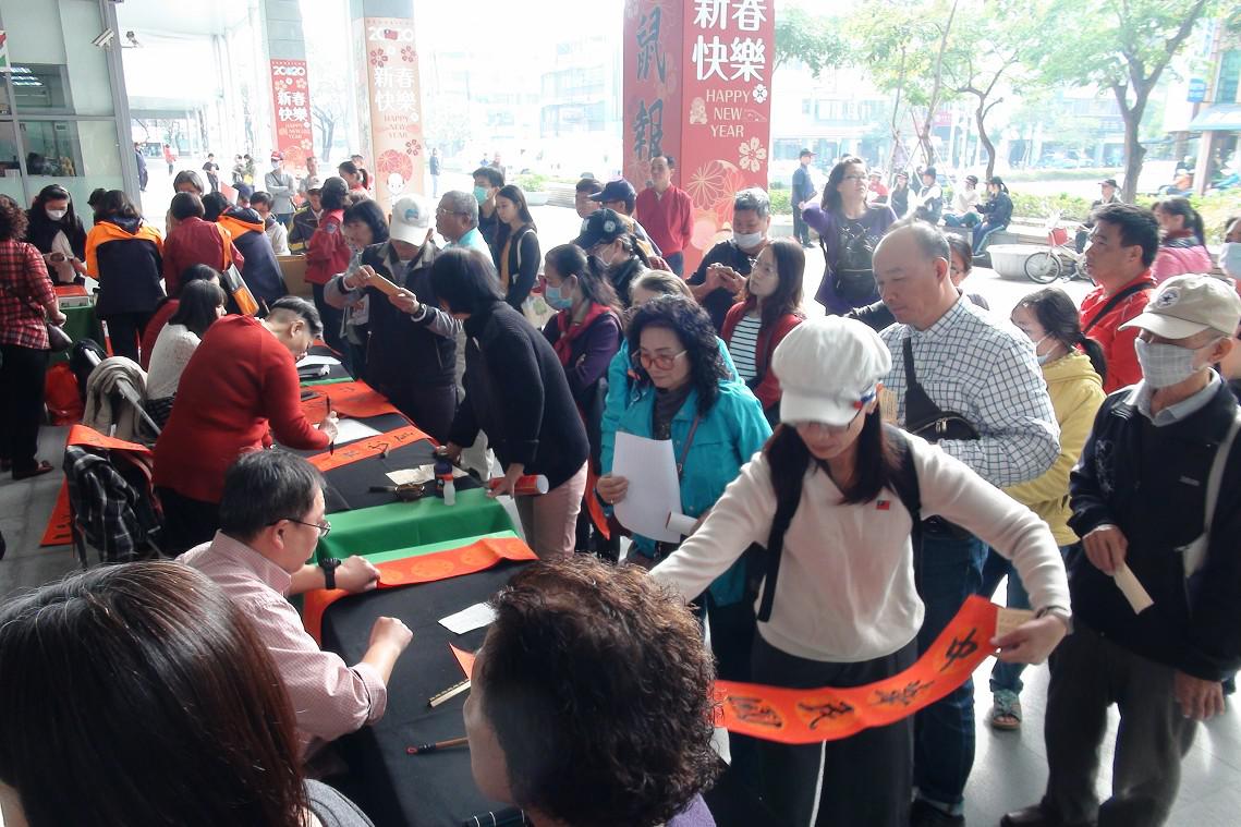 庚迎翰墨開新運 子蘊書香繼世長 高雄市庚子迎春 名家揮毫贈春聯活動 6部影片 PeoPo 公民新聞