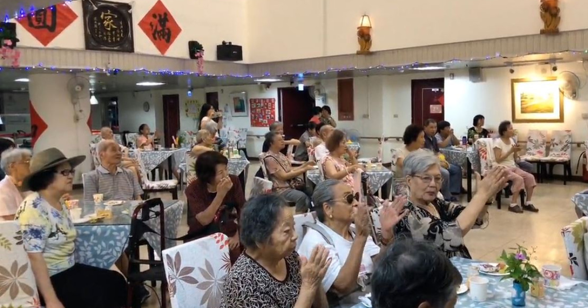 The win-win senior-student co-living program | PeoPo 公民新聞