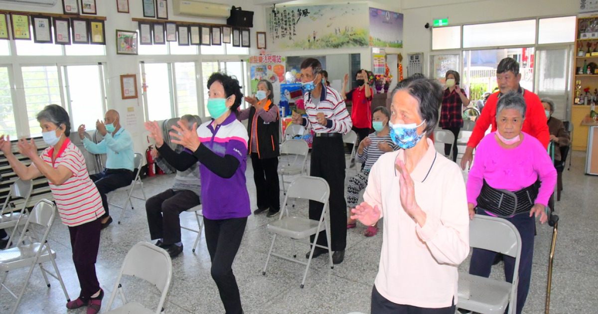 彰化縣衛生局推動延緩老化肌力訓練，每周一次長輩最愛！ | PeoPo 公民新聞